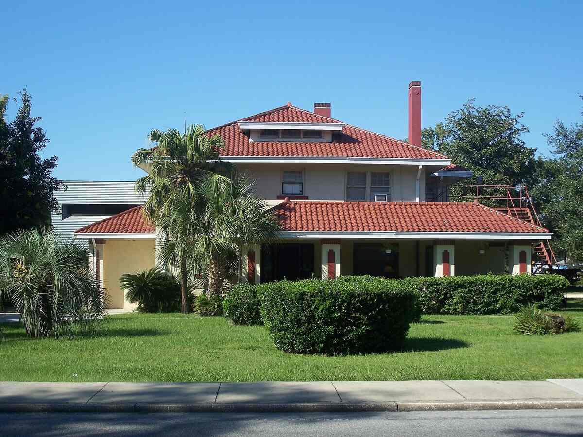 9 Spring Lawn Care Tips for Ocala, FL | Wikilawn